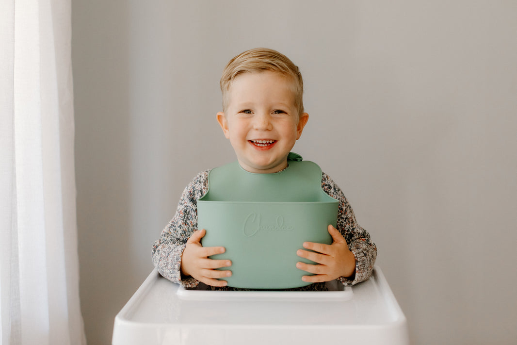 Chundee - Silicone Vomit Bucket Bib